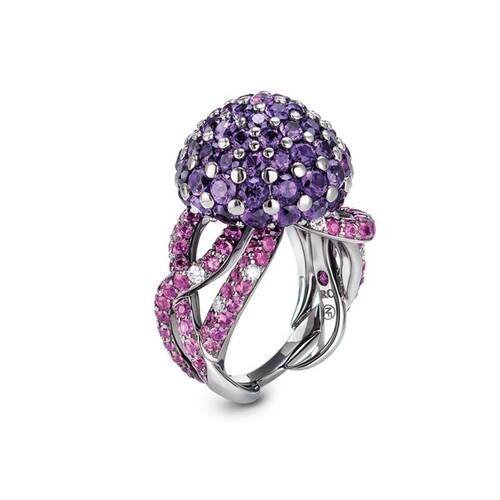 Ring by MVee